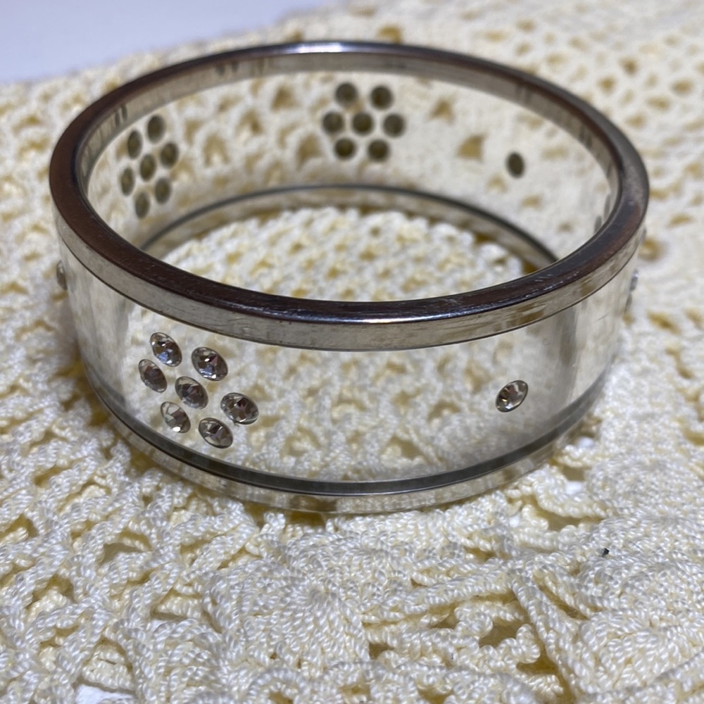 Vintage Clear Acrylic Bangle With Silver Trim And Dia… - Gem